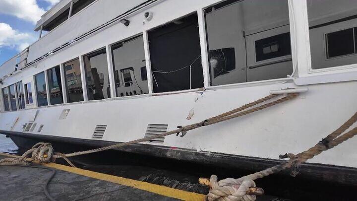 2 boats collide on New York City's East River, at least 5 people injured