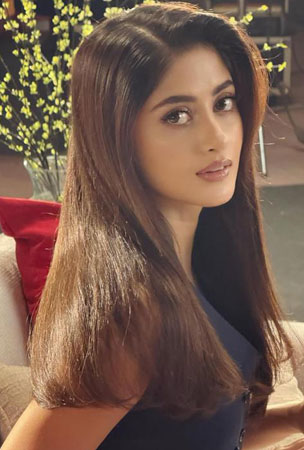 Sajal piques curiosity with dazzling snaps