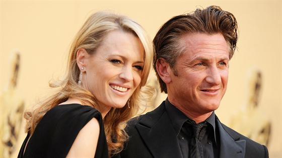 Robin Wright Shares "Huge Regret" About Coparenting With Sean Penn