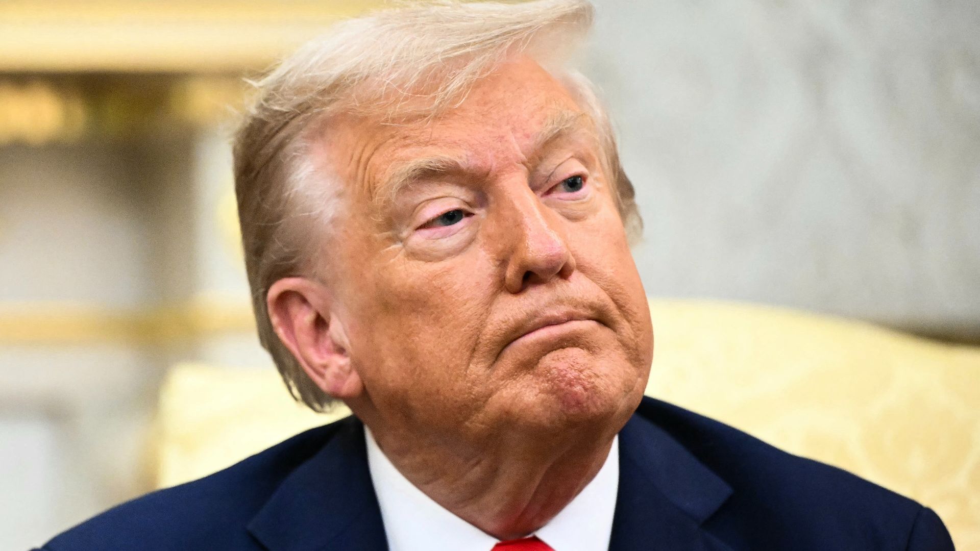 Trump wants to close ABC and NBC