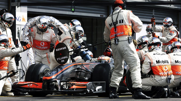 Here's How F1 Cars Were Refueled In Mere Seconds (Before It Was Banned)