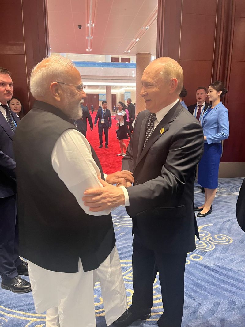 ‘Exchanging perspectives’: Powerful images of Modi, Xi, Putin emerge ...