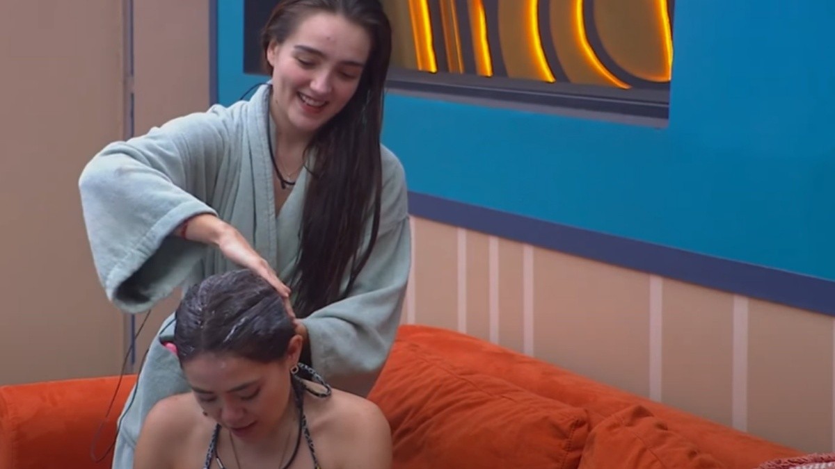 "¿Qué te hice?" Elaine chamusca el cabello de Mariana Botas en LCDLF ...