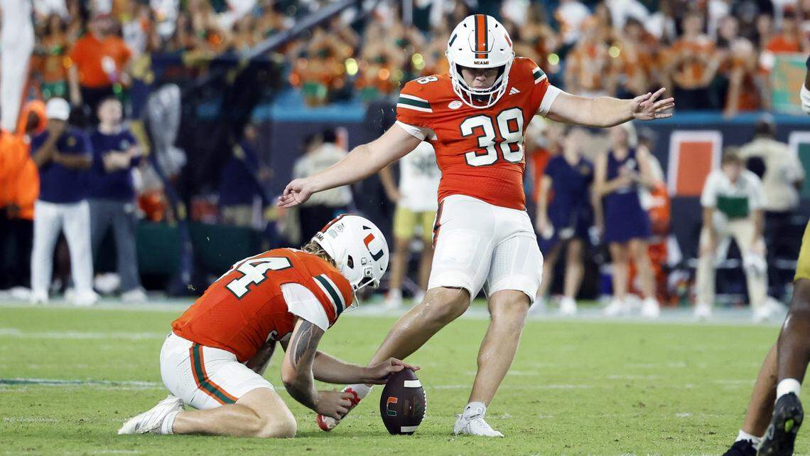 Carter Davis won the Hurricanes' kicker job - and then Miami's opener ...