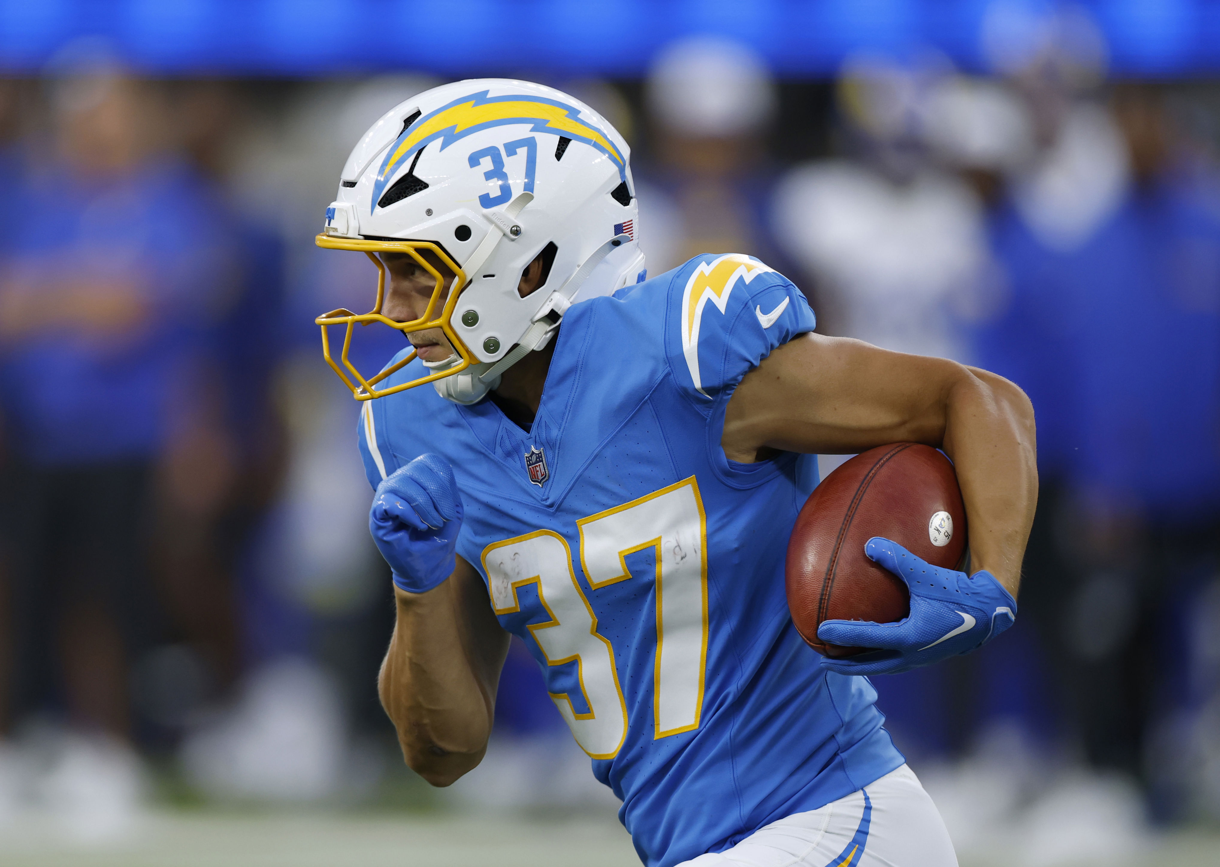 Chargers make handful of roster moves, add new RB to practice squad