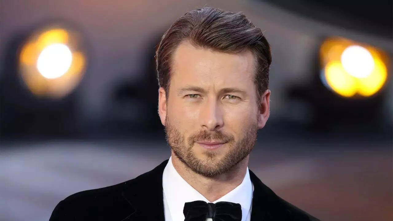 Glen Powell steps into football comedy as Eli and Peyton Manning’s ...