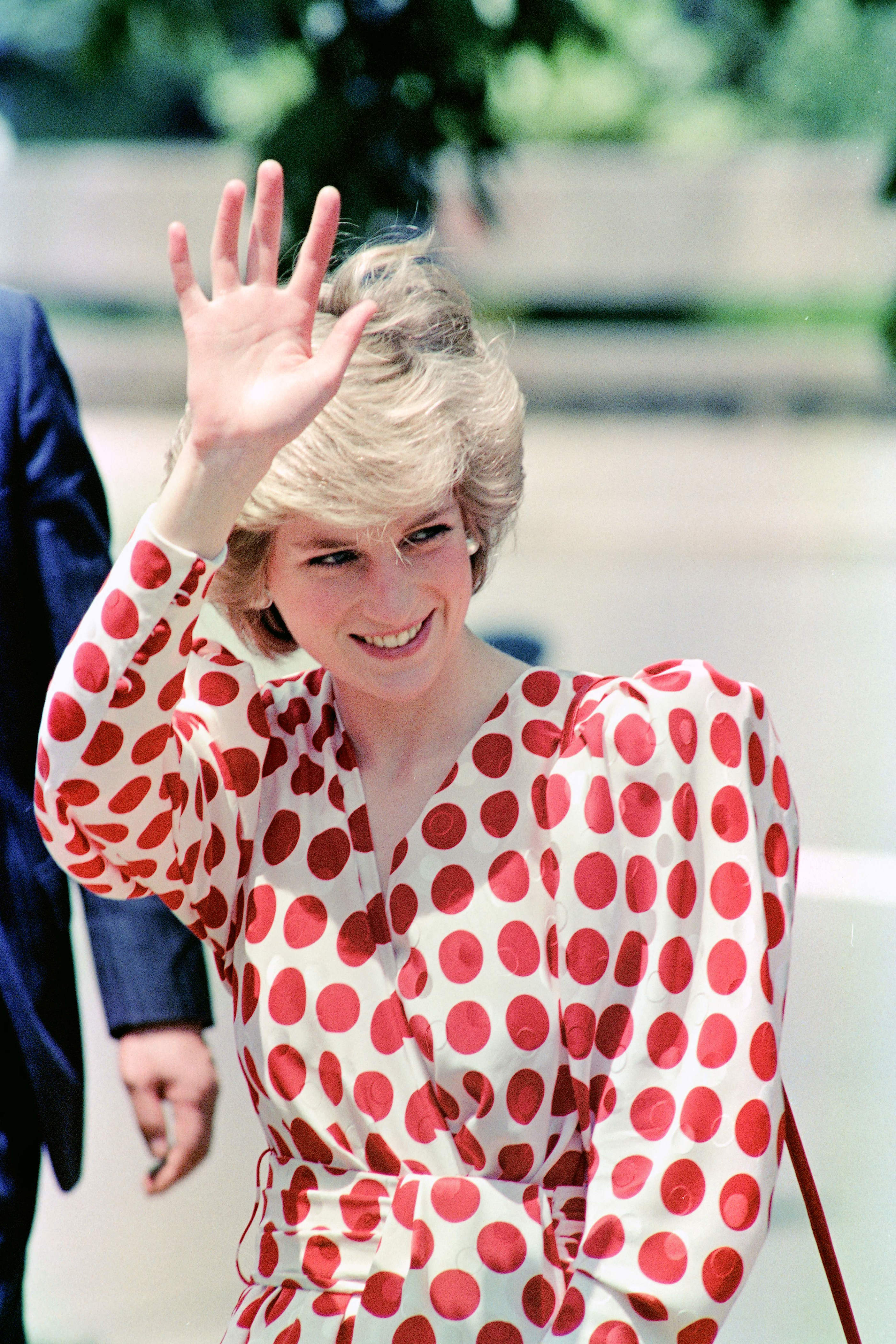 Princess Diana's most memorable fashion looks: Revisit the royal's ...