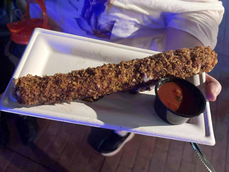 Review: HHN Cursed Carnival Long Corn Dog and Cheese Stick