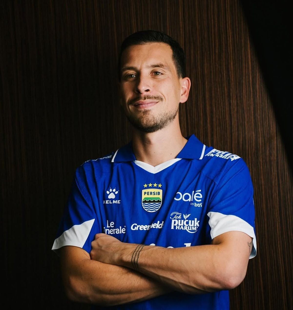 Thom Haye Blak-blakan! Beber Alasan Pilih Nomor 33 di Persib Bandung ...