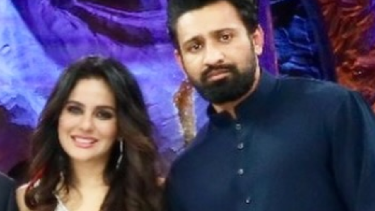 Sara Arfeen Khan Discusses Unspoken Conflict with Rajat Dalal from Bigg Boss 18: It's ...