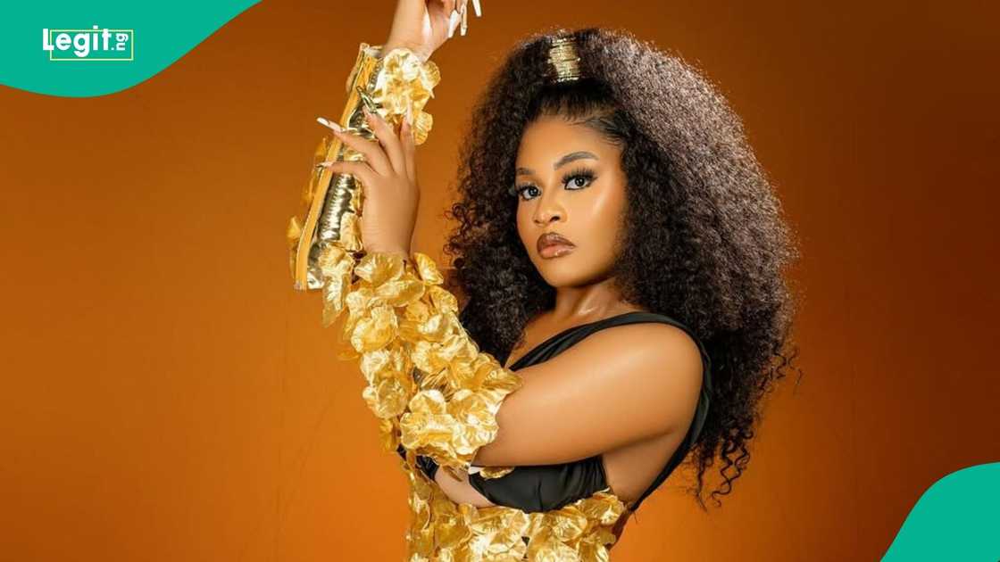 VDM emotionally drags Nigerians, FG over Phyna's sister's death: "Now ...