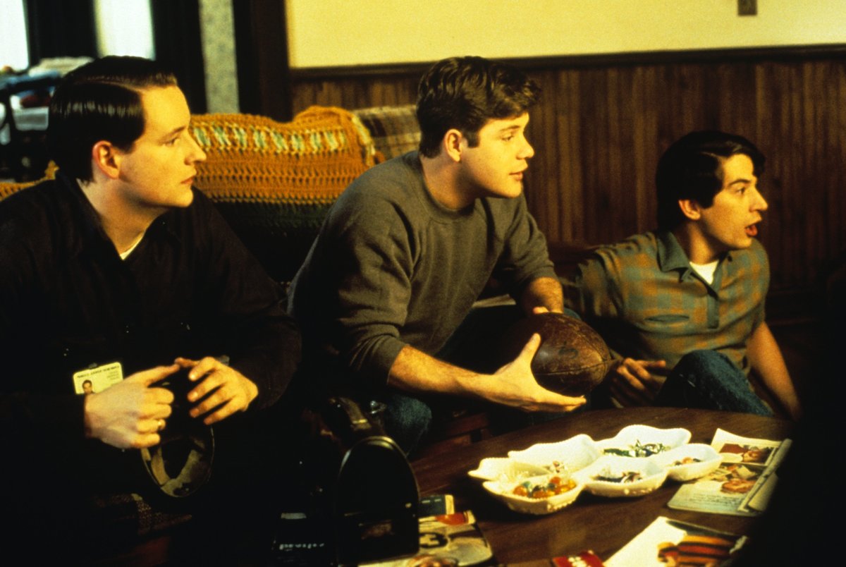 Differences between the movie 'Rudy' and the real story