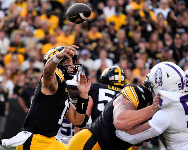 Oregon Ducks take over as favorite to win National Championship, per ...