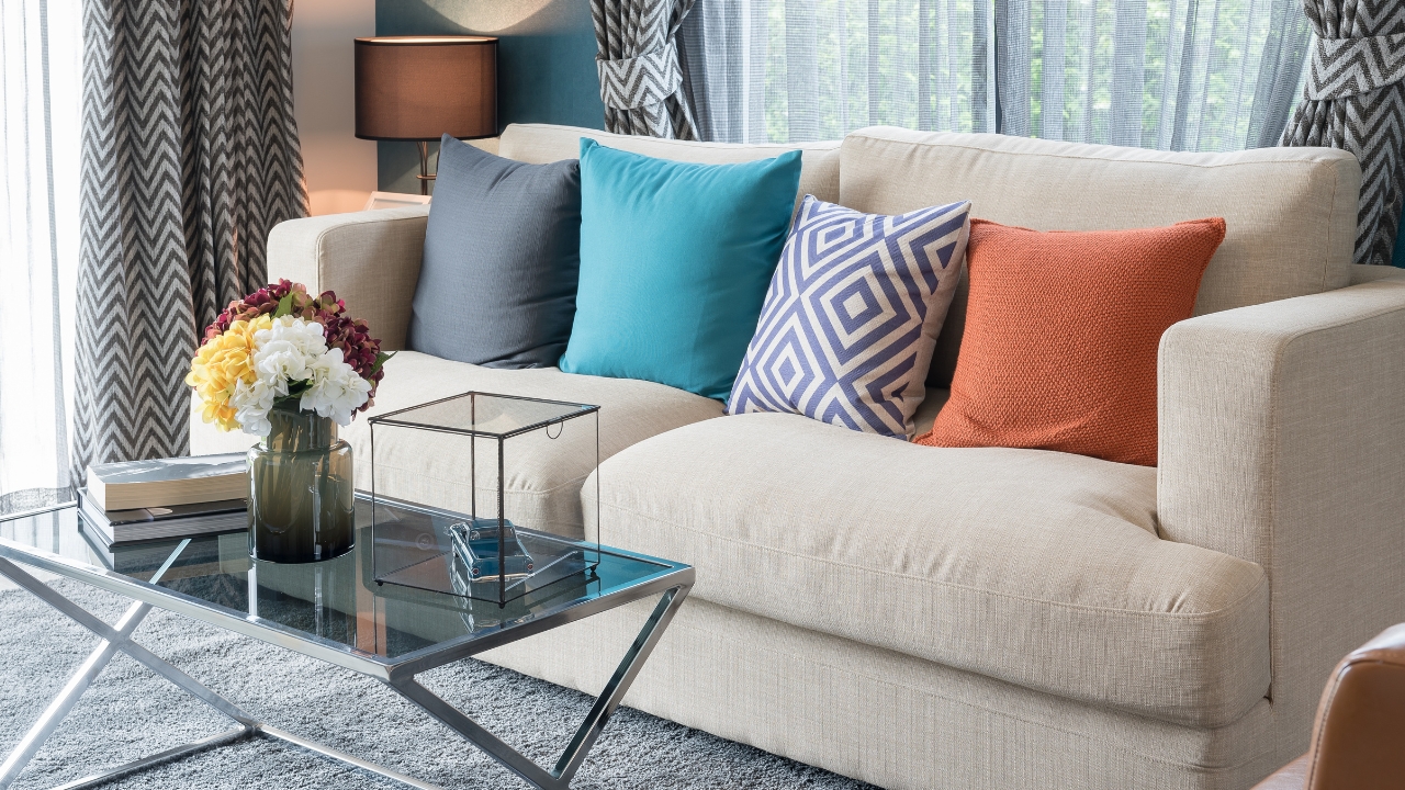 10 decorating habits that make a clean house still feel messy