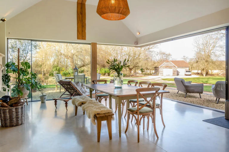 I'm Obsessed with British Zillow, And These Are the Houses That I Can't ...
