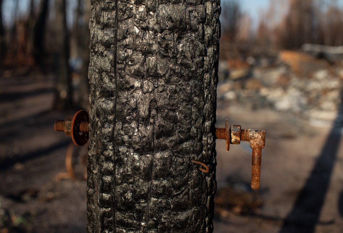 Wildfire within 1 kilometre of recently evacuated Fort Providence, N.W.T.