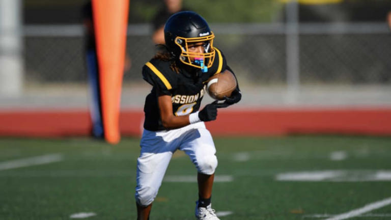 Photos: Holtville vs. Mission Bay in California Varsity high school ...