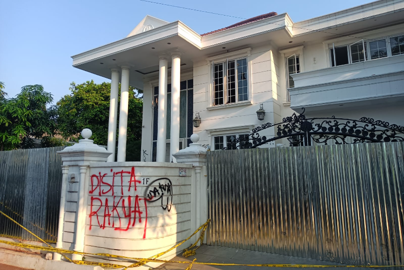 Polisi Buru Provokator Lain dalam Penjarahan Rumah Uya Kuya