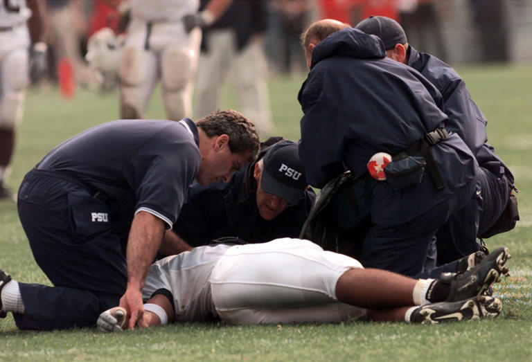 On This Day: Adam Taliaferro leads Nittany Lions onto field against Miami