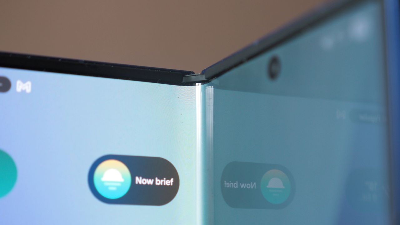 Samsung's crease-less OLED display could give the iPhone Fold a major ...