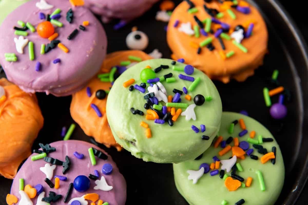 9 Spooky Treats That Make Trick-or-Treat Night Even Sweeter