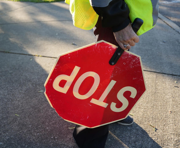 'It keeps you on your toes.' Long-serving Akron crossing guard talks 36 ...