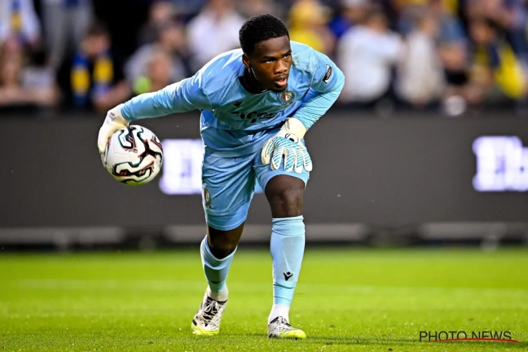 Doelman Standard krijgt steun vanuit ... Anderlecht