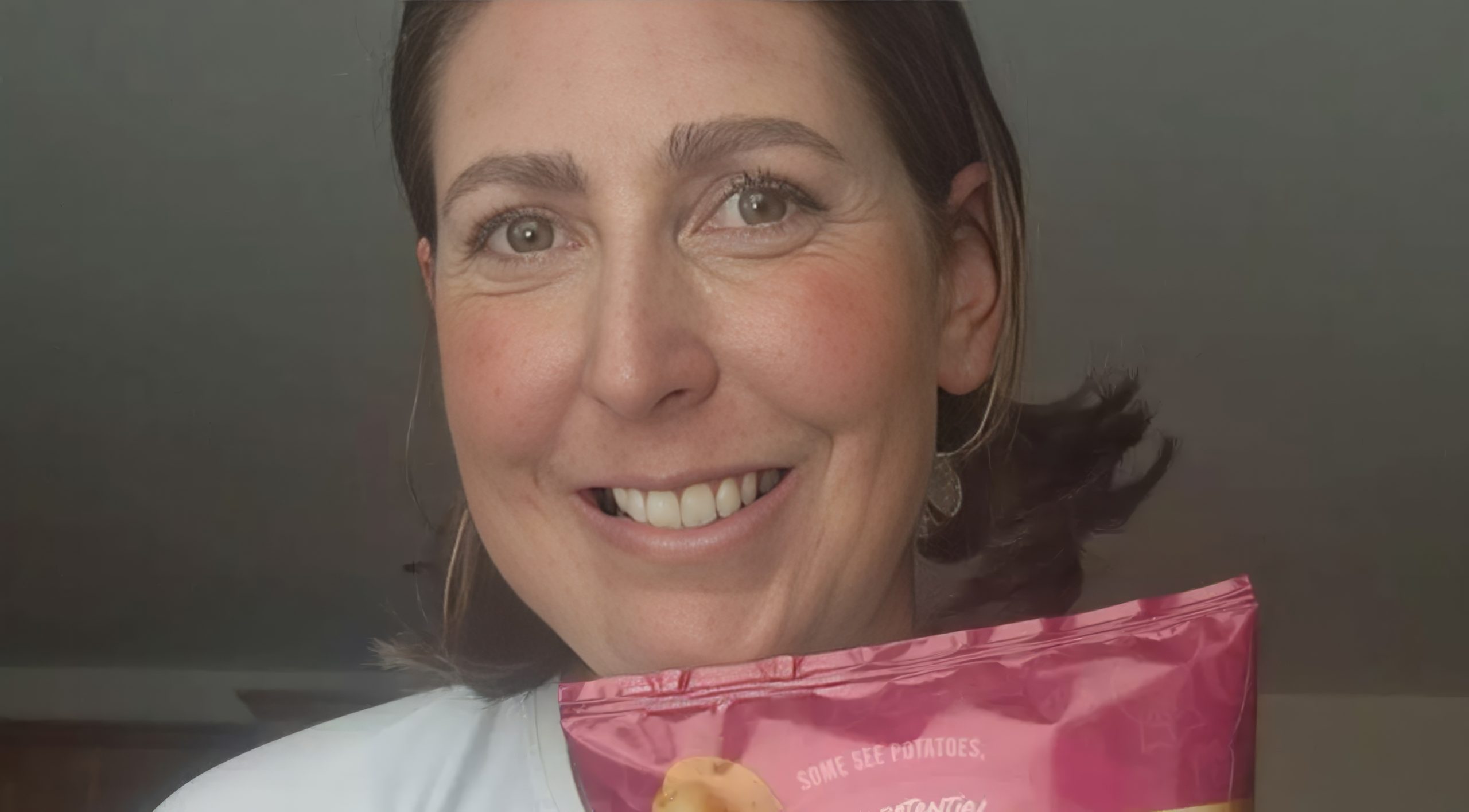 Une femme sauvée grâce à des chips goût cocktail de crevettes qui ont ...