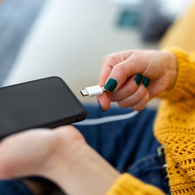 The Worst Charging Mistakes That Are Hurting Your Device’s Battery Life