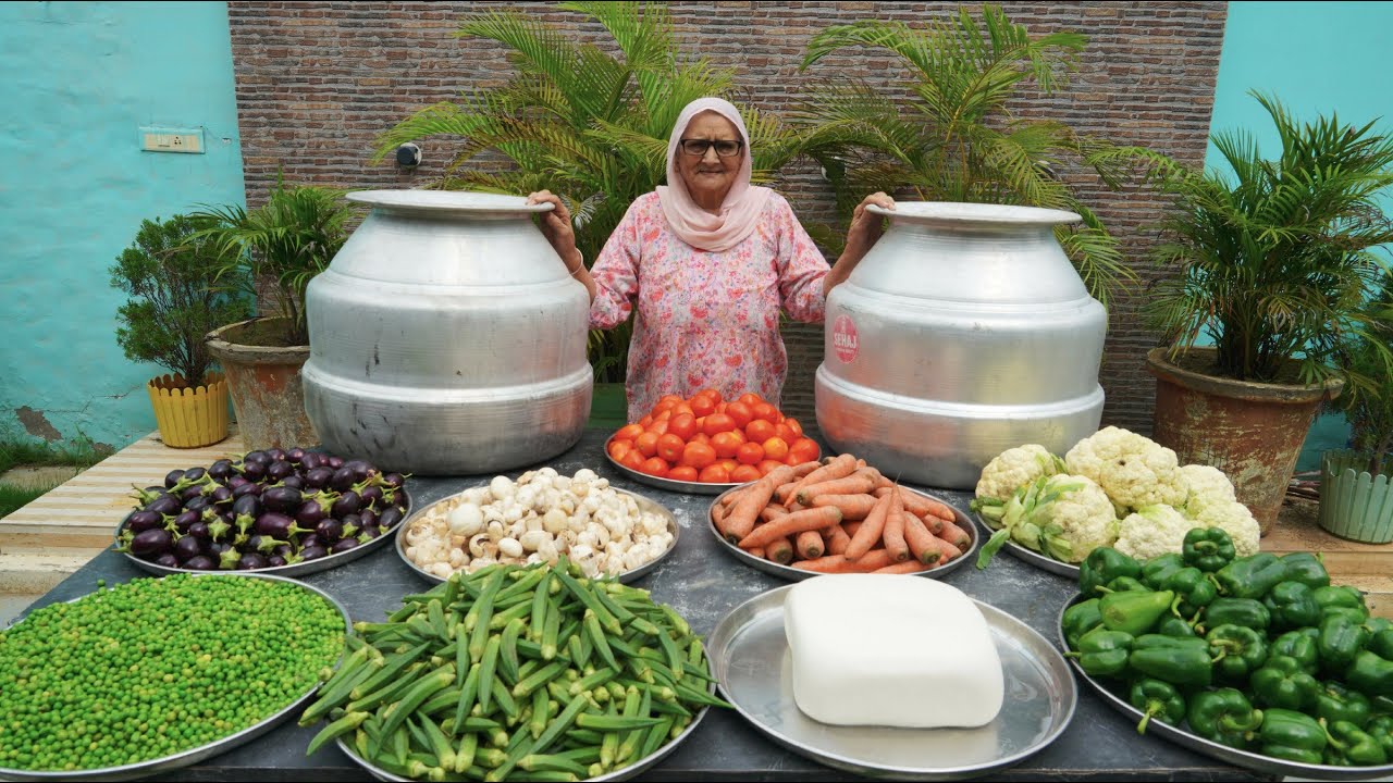 How to Make 8-Vegetable Gravy the Village Way