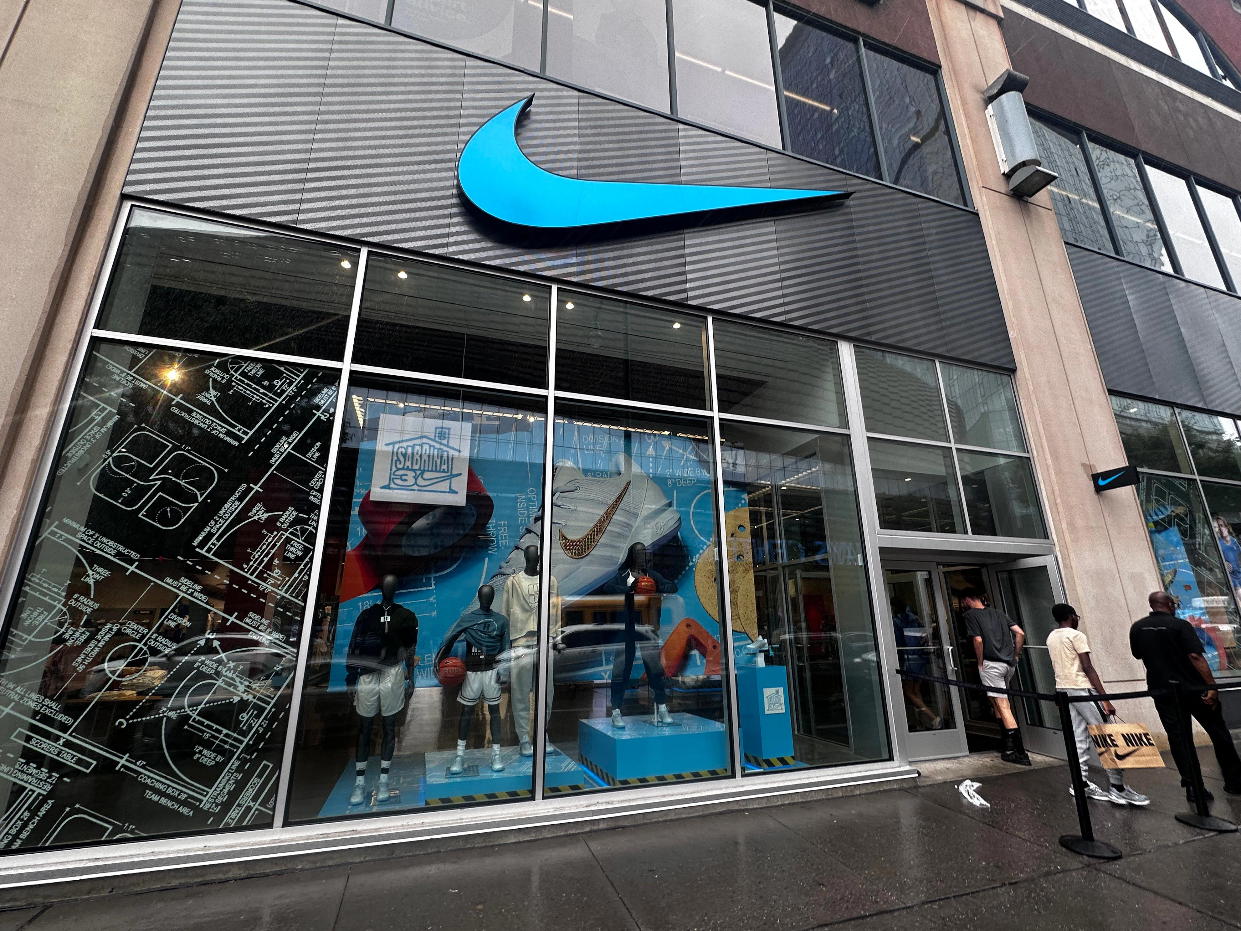 I visited 5 stores that sell Nike to see how it's overhauling its ...