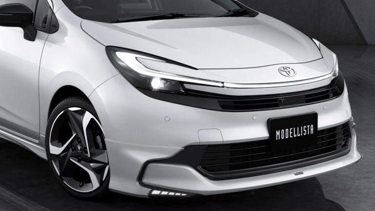 Toyota’s Hybrid Hatch Now Looks Like A Prius And Stops Like A $185K ...