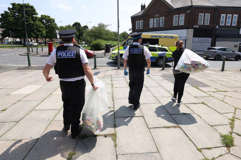 Illegal vapes making 'more money than cocaine' as Liverpool battles ...