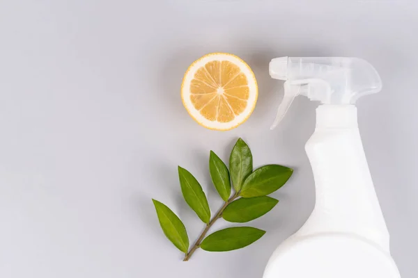 15 Homemade Sprays for Fresher Homes