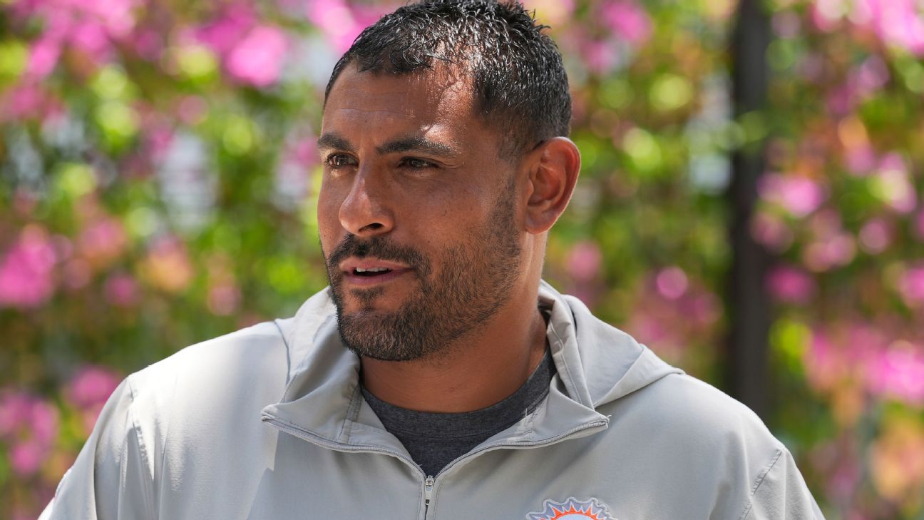 Dolphins OLB coach Ryan Crow to remain on indefinite leave