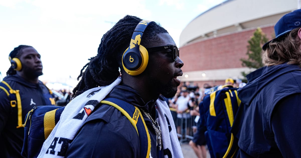 Rod Moore, Hogan Hansen injury updates: Michigan football standouts ...