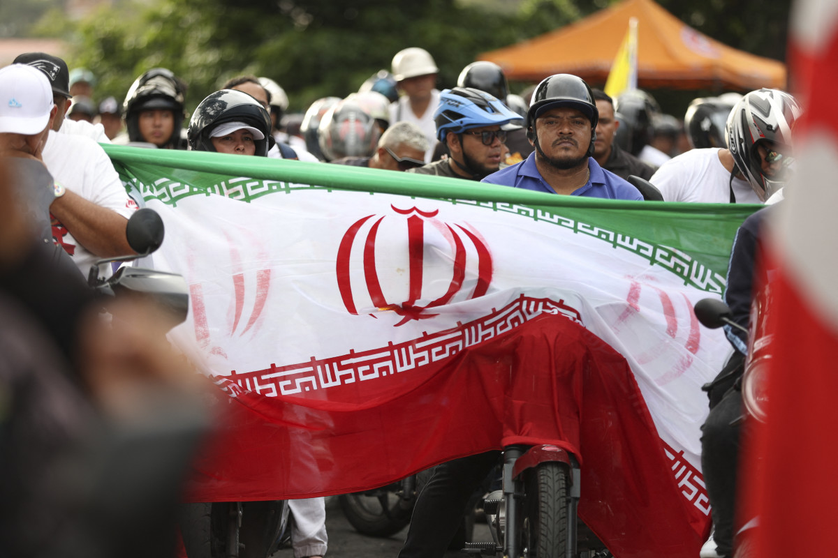 Shocking report shows 1 Bitcoin costs $1,300 to mine in Iran and ...