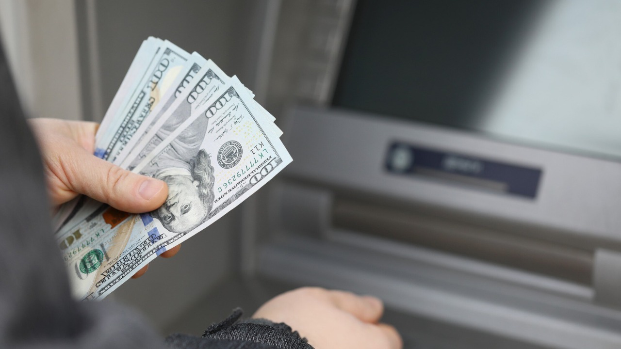 3 bank accounts the wealthy use that anyone can open