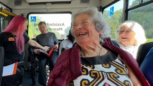 Singing seniors: Memory inducing melodies bring joy, improved cognitive ...