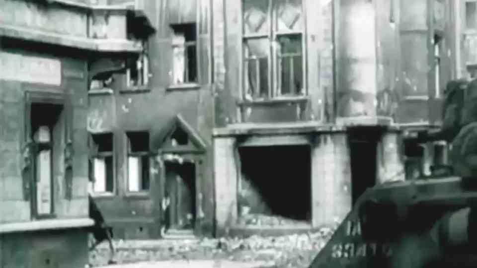 Cologne Cathedral Showdown: Pershing vs Panther in WWII’s Most Iconic ...