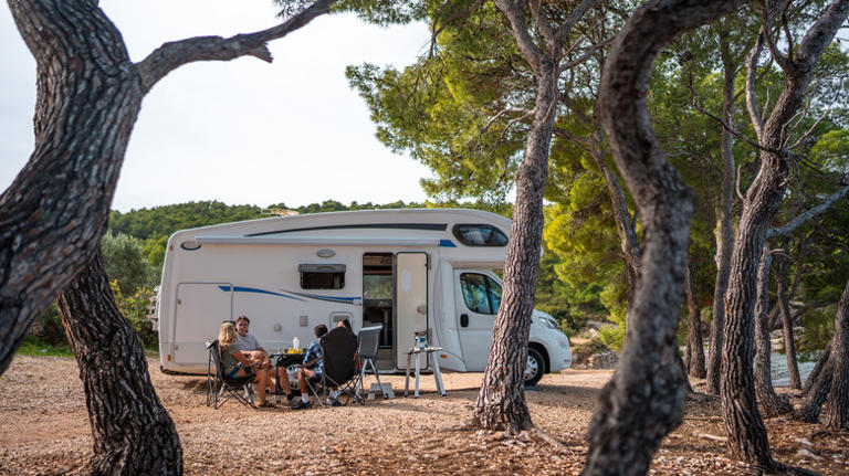 Maintain A Comfortable Temperature Inside Your RV With A Must-Try Hack
