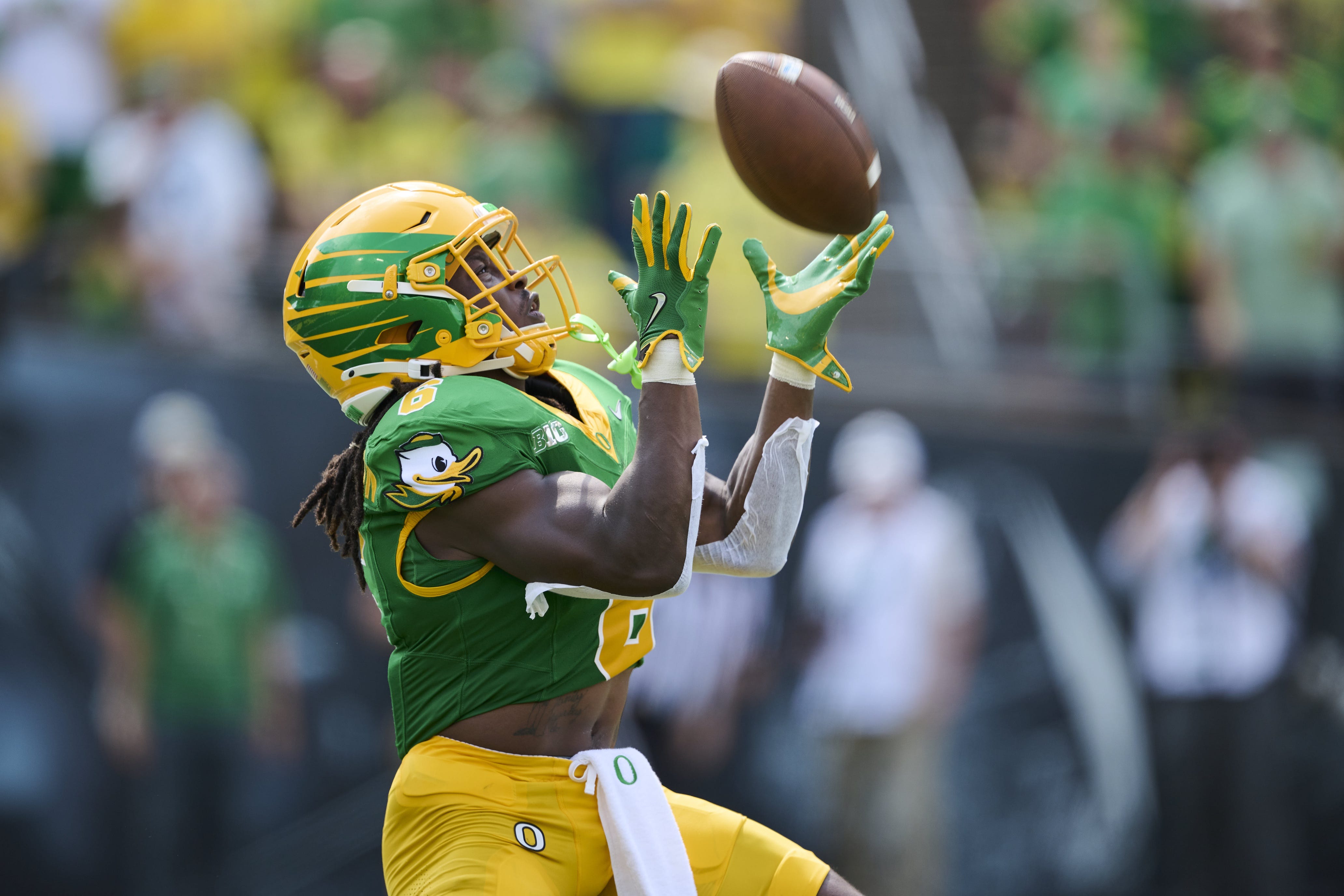 Oregon Ducks jump into top 5 of US LBM Coaches Poll