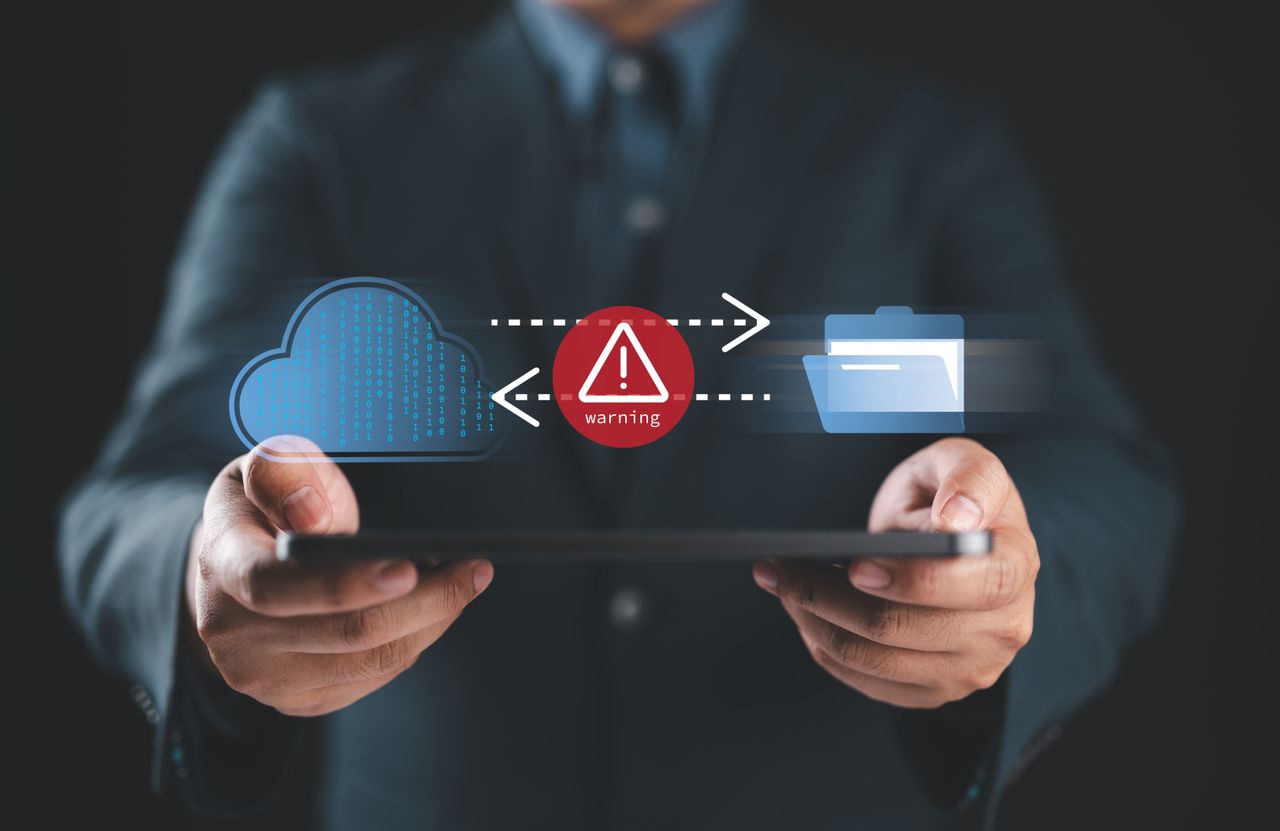 Trying to strike it big? Beware, that TradingView app could be malware