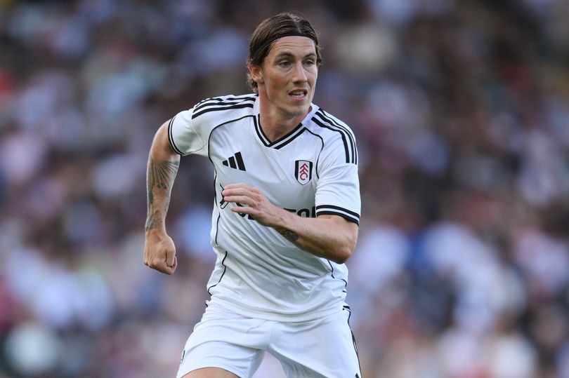 Leeds United in transfer deadline day talks to sign Fulham winger