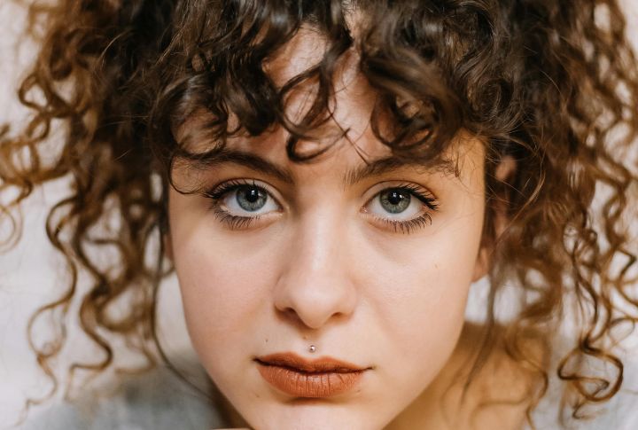 20 Everyday Phrases That Shape Others' Perception Of You