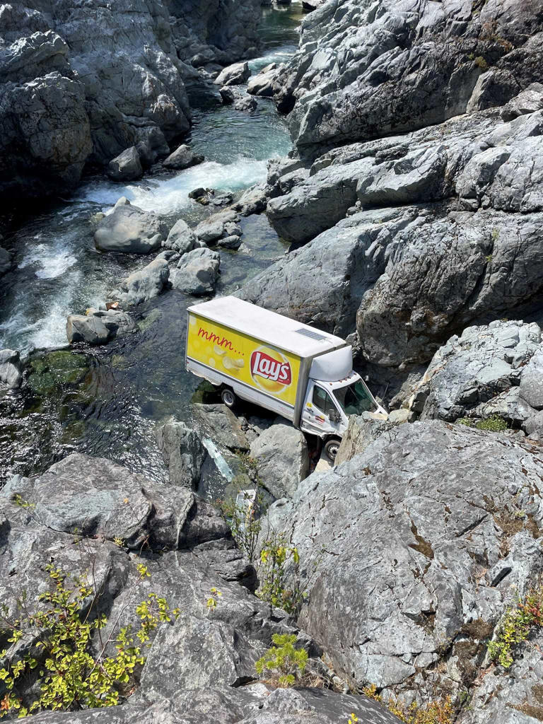 Frito-Lay truck plunges 150 feet into river canyon in Northern California