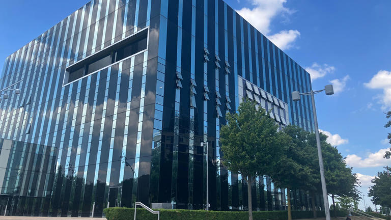 Council scraps 2030 net-zero target