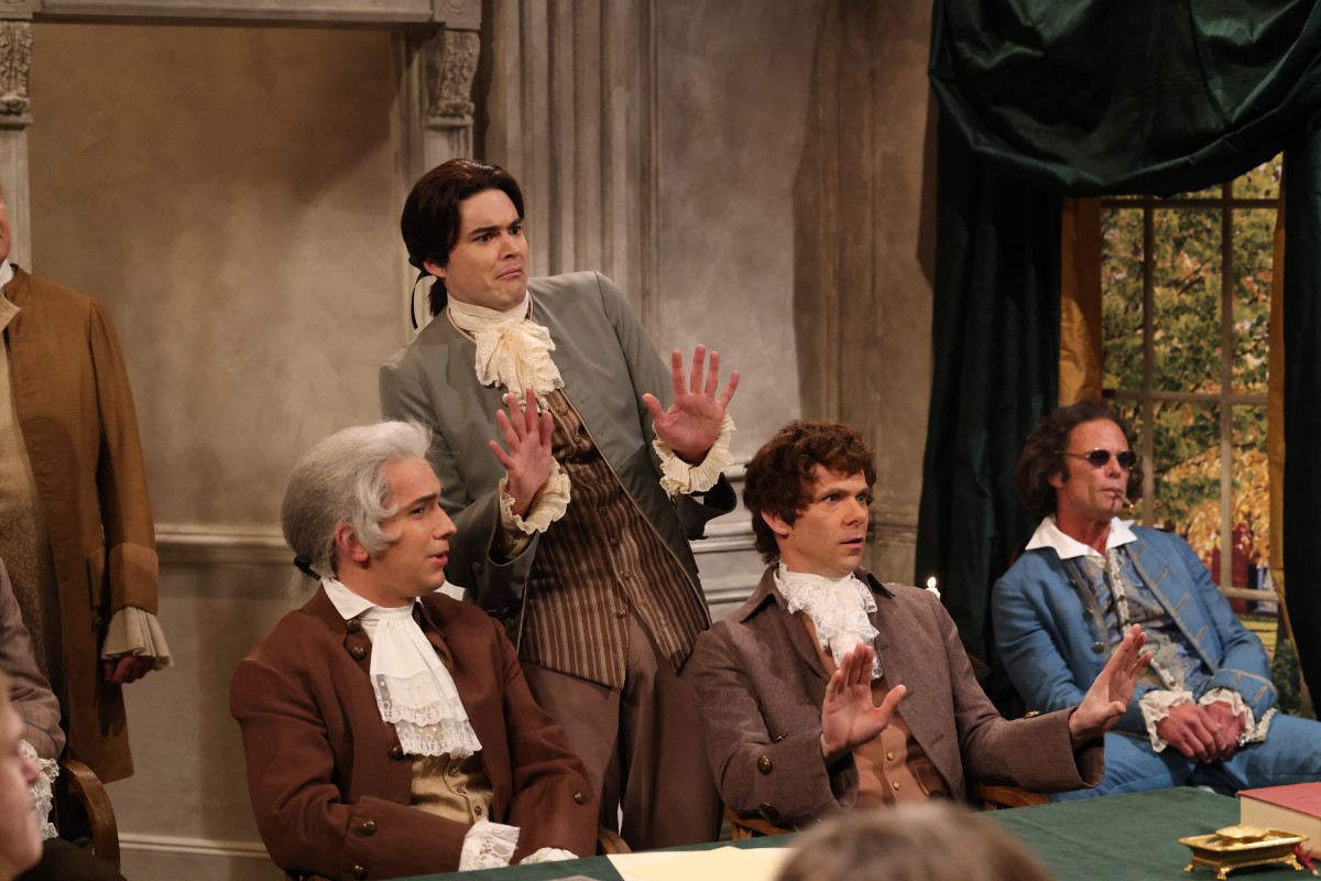 'Saturday Night Live' Stars React to Shocking Cast Member Departures