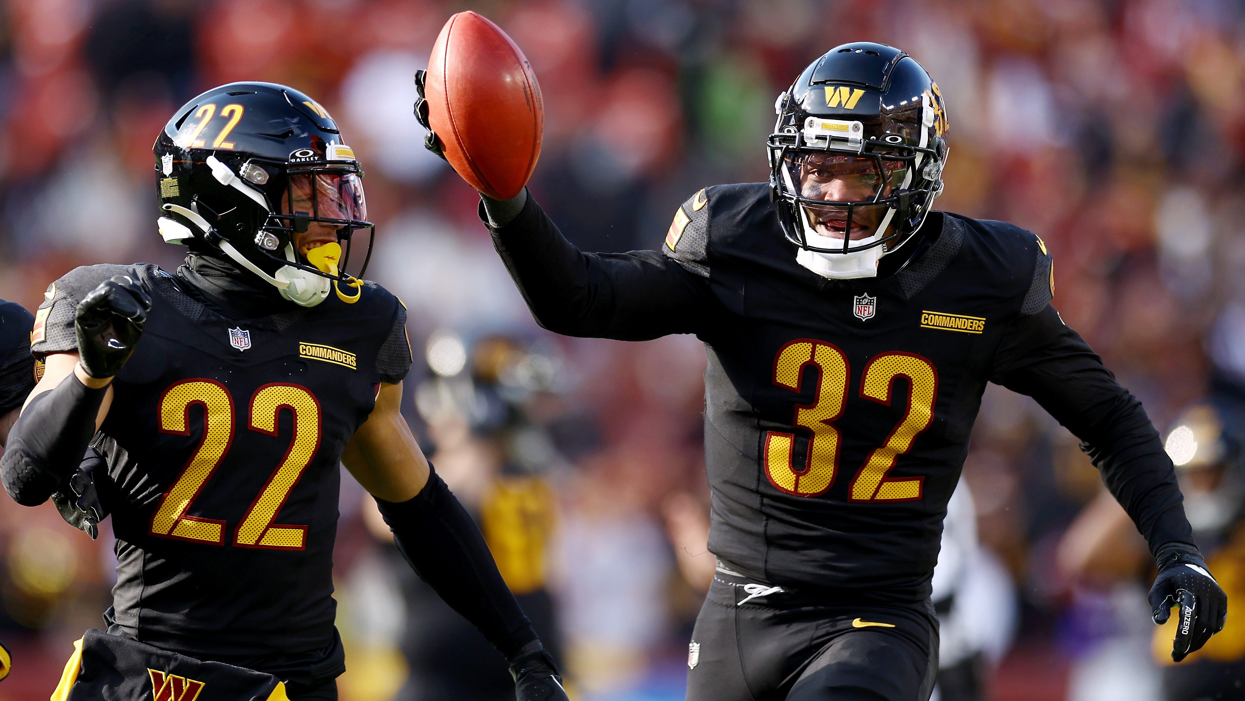 Jets Sign Vet LB, Cut Rookie in First Moves Ahead of Steelers Game