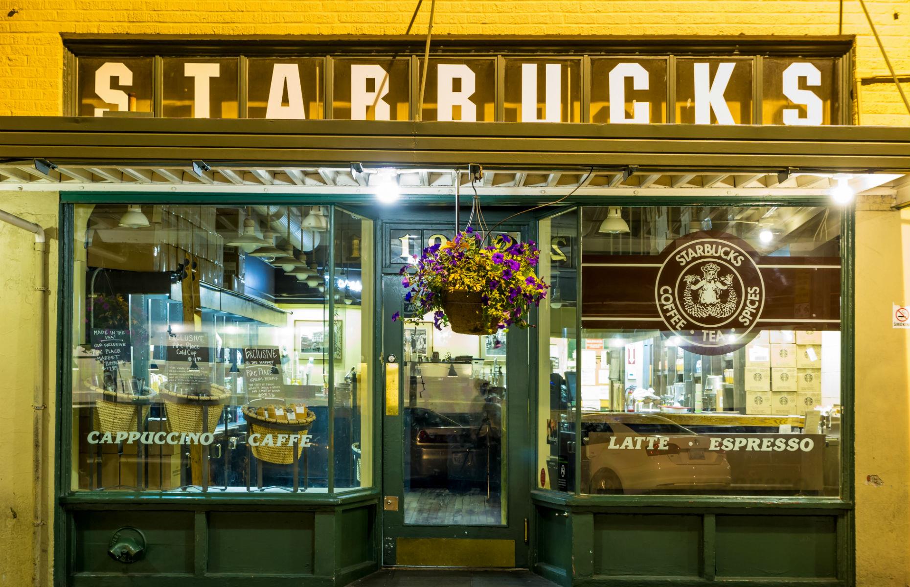 La fascinante historia de Starbucks: Cómo una pequeña cafetería logro ...